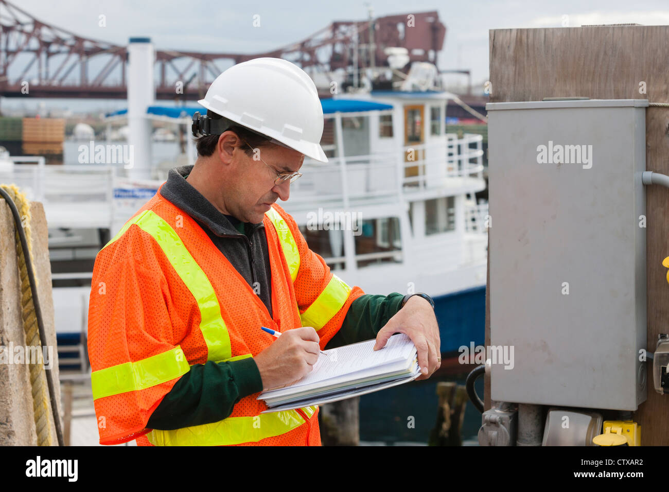 Environmental engineer hi-res stock photography and images - Alamy