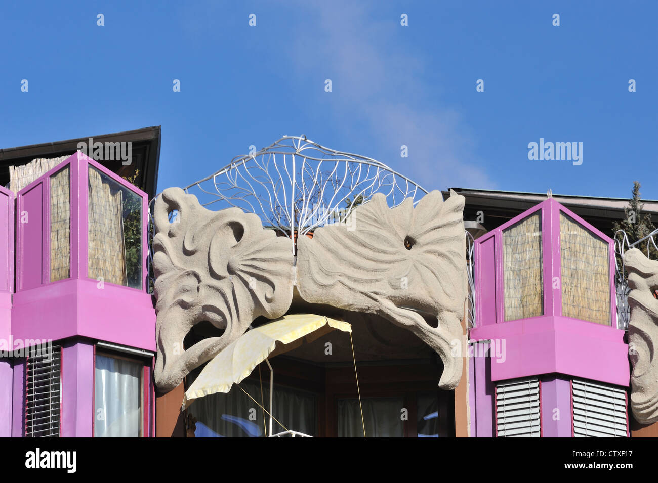 Detail of Schtrumpfs Building in Les Grottes quarter, Geneva ...