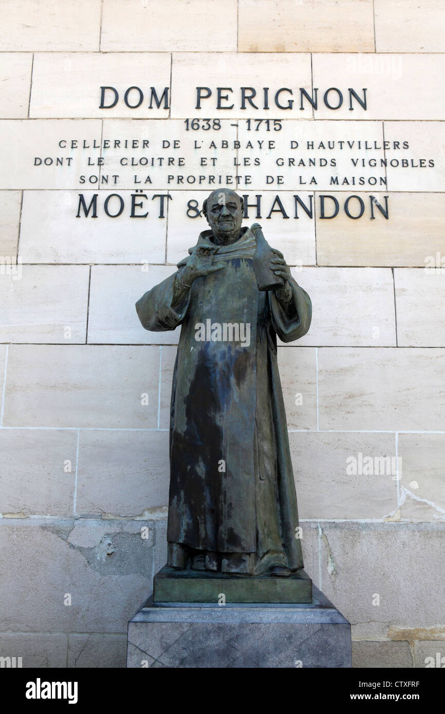 Moet and chandon champagne house hi-res stock photography and images ...