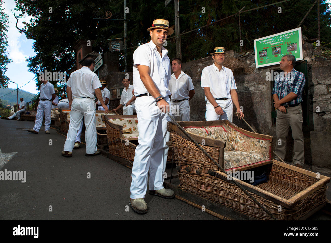 Basket sledges ride Funchal Madeira Portugal Stock Photo - Alamy