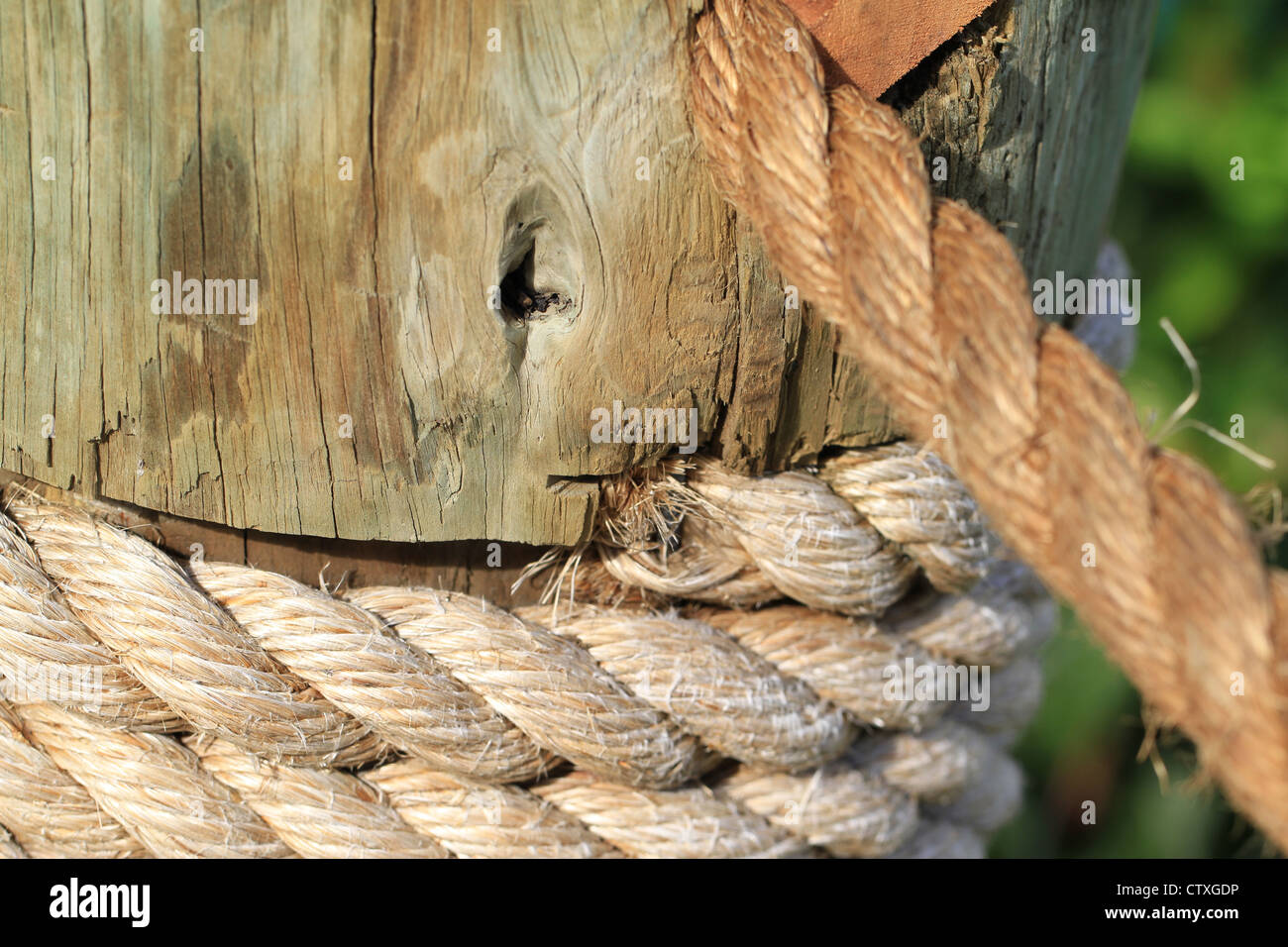 Bridge parapet hi-res stock photography and images - Alamy