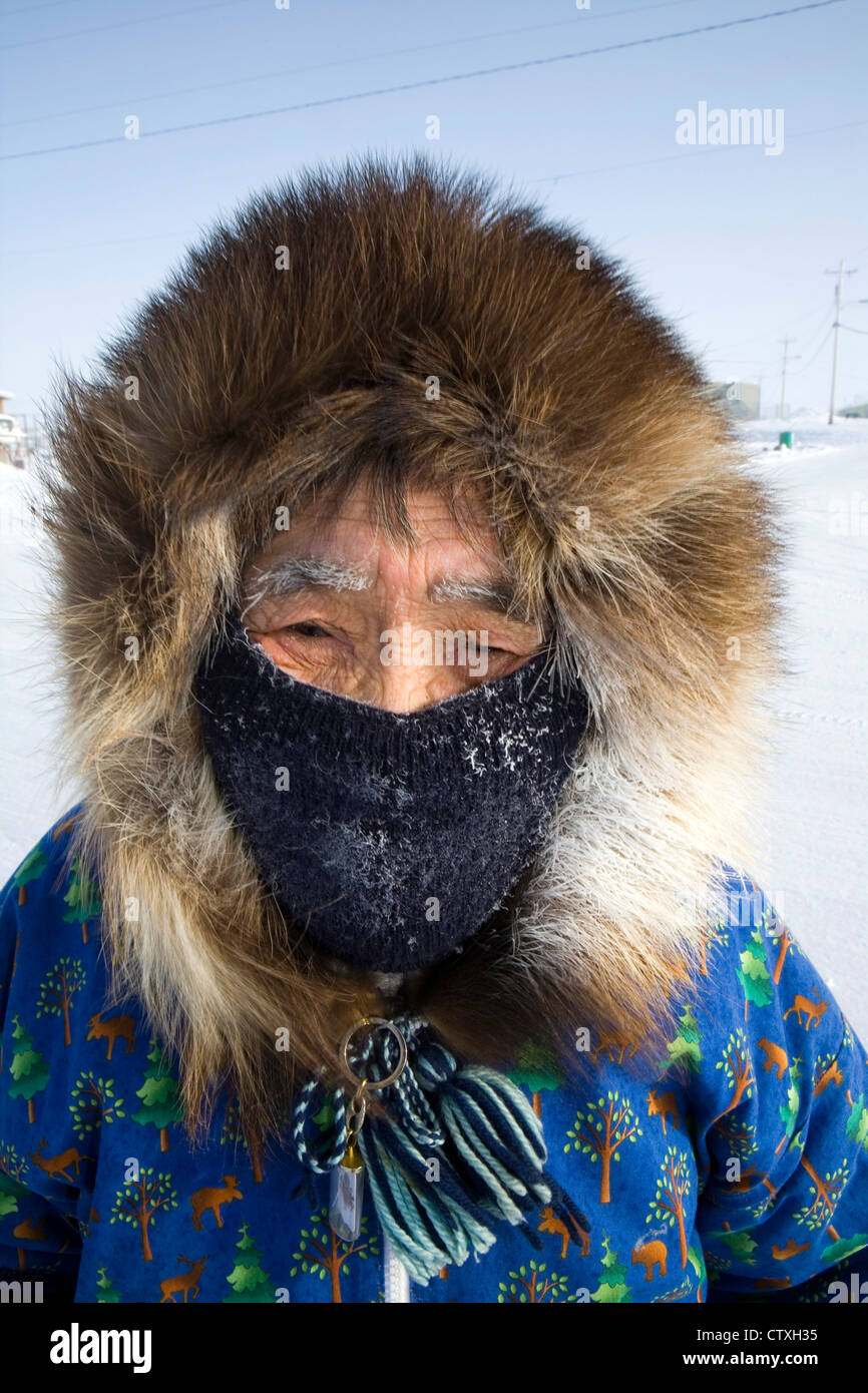 Inuit woman hi-res stock photography and images - Alamy