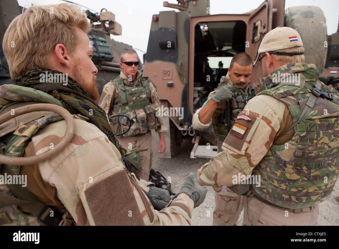 Dutch military on patrol in Kunduz, Afghanistan Stock Photo - Alamy