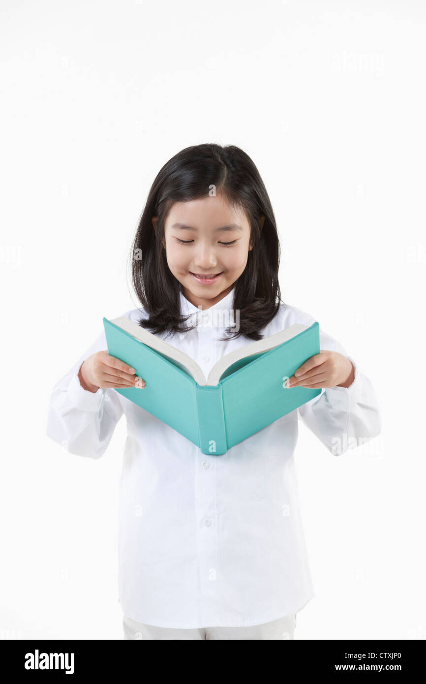 Reading korean book child hi-res stock photography and images - Alamy