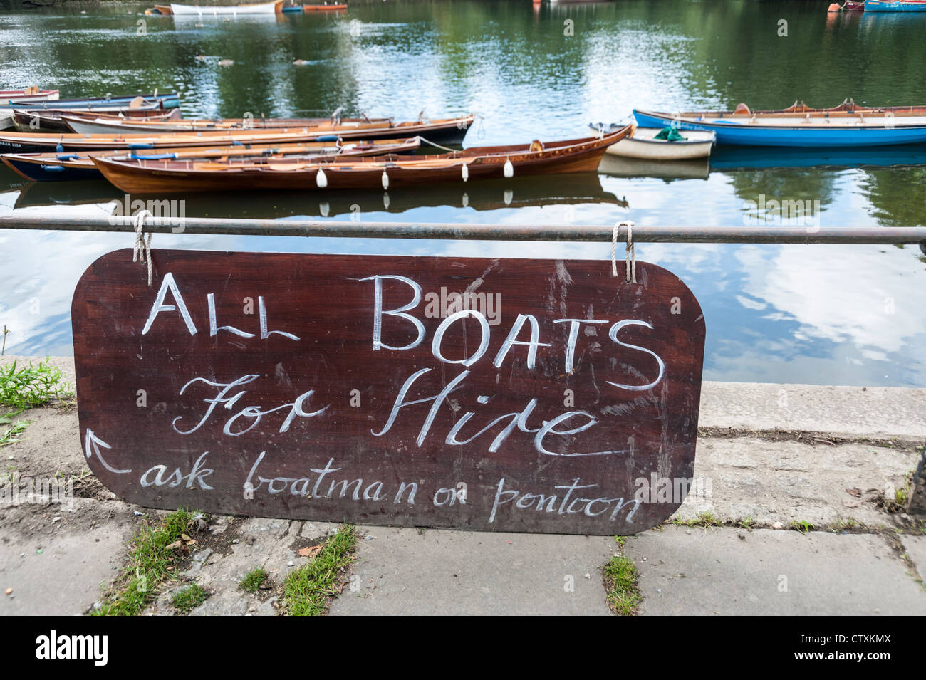 Sign for boats hi-res stock photography and images - Alamy