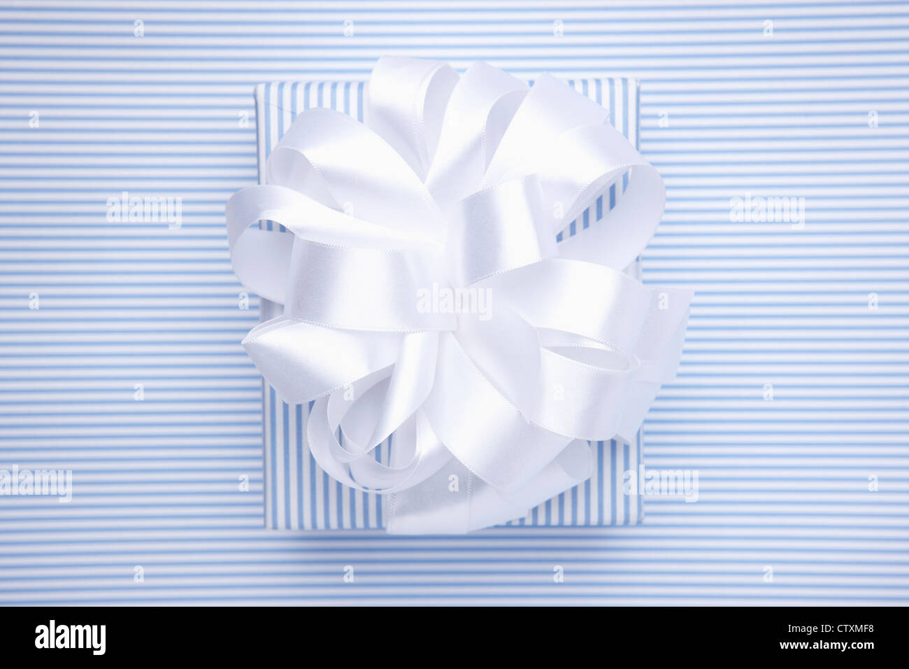 Blue stripe hi-res stock photography and images - Alamy