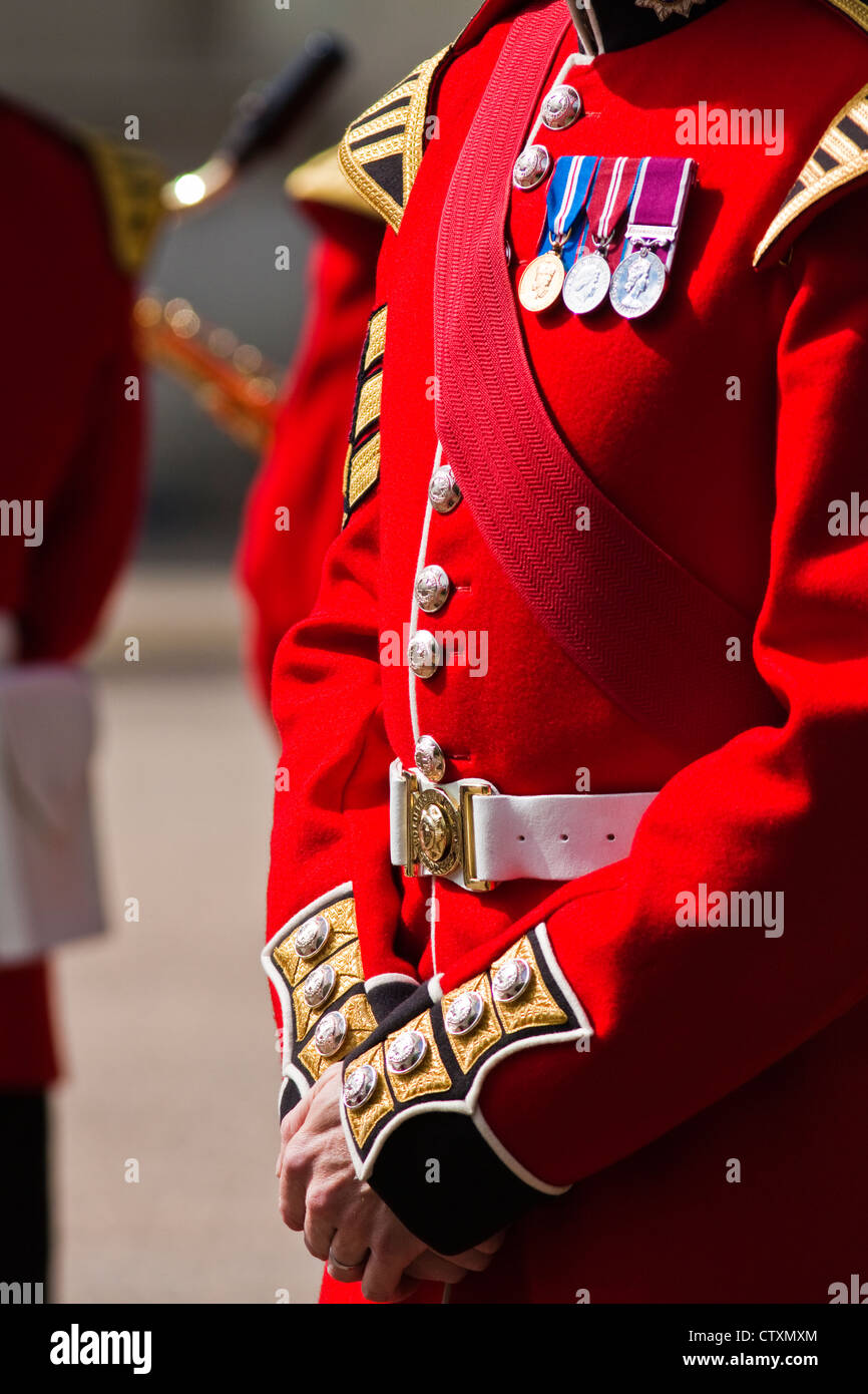 Coldstream guards uniform hi-res stock photography and images - Alamy