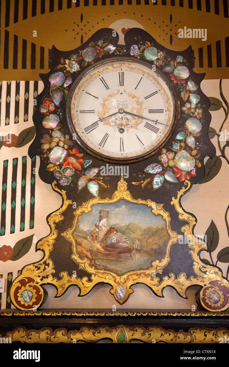 Inside grandfather clock hi-res stock photography and images - Alamy