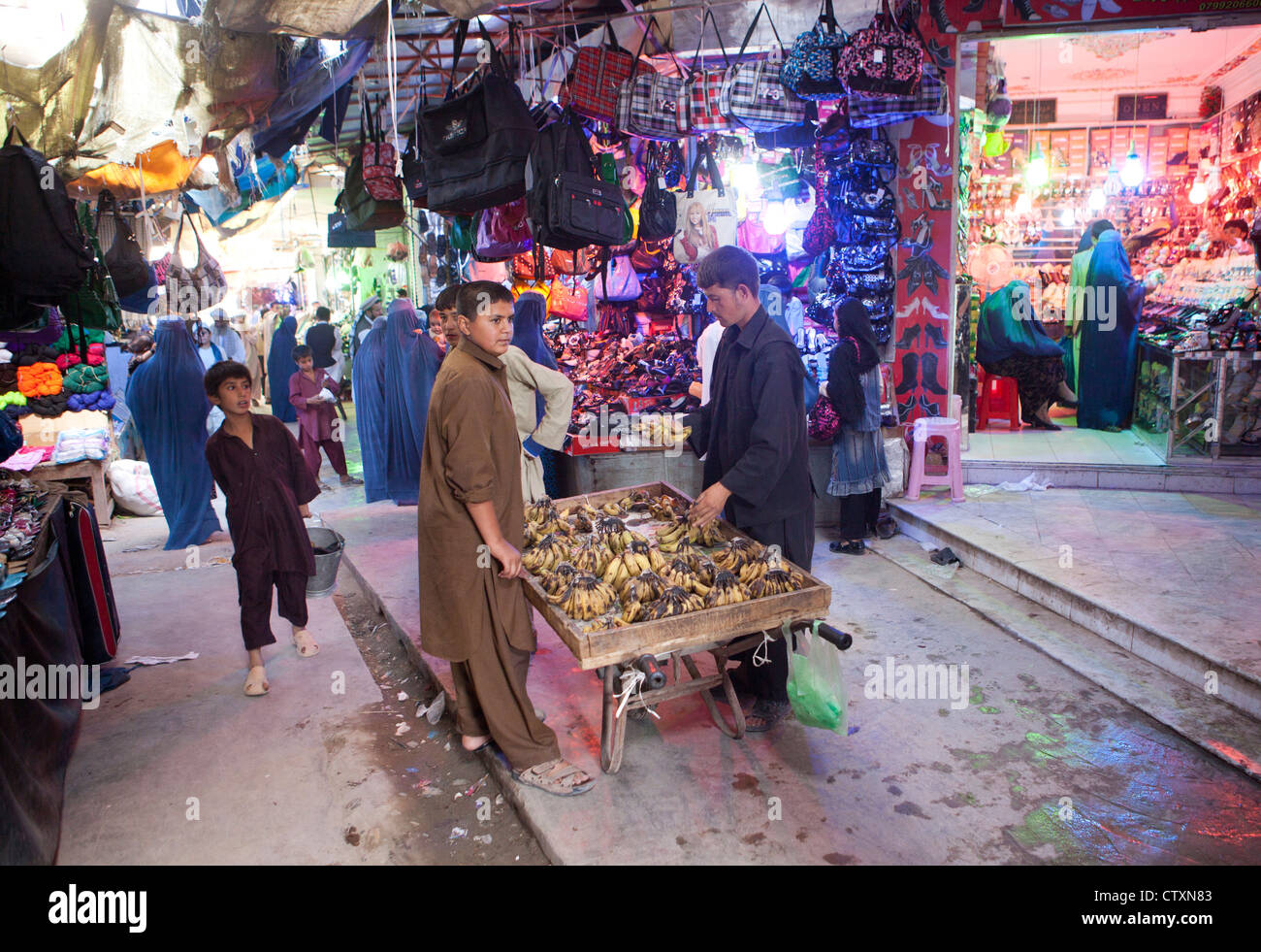 Bazaar in downtown Kunduz city, Afghanistan Stock Photo - Alamy