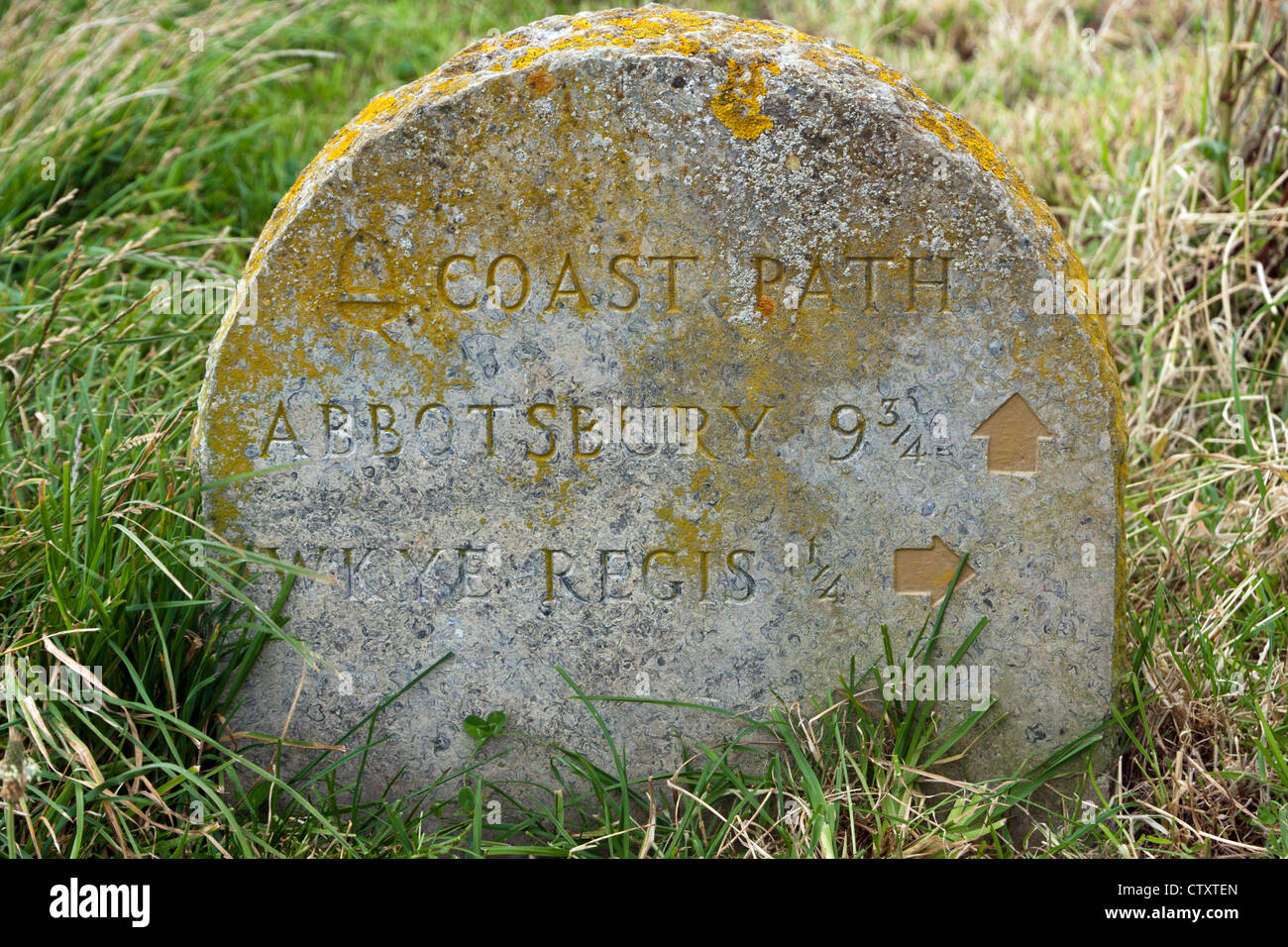 Coastal Path sign along the Jurassic Coast in Dorset Stock Photo - Alamy
