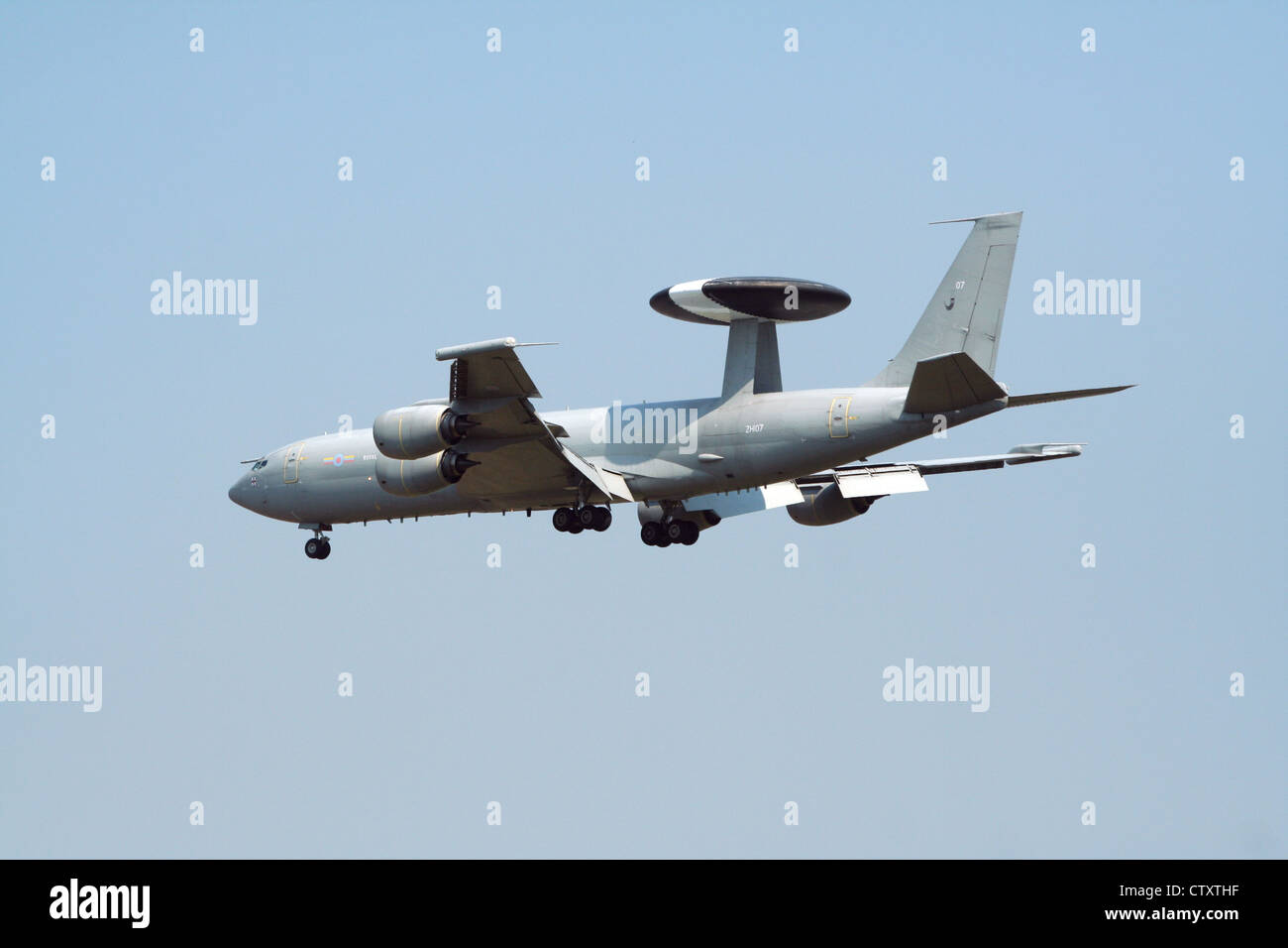 RAF Boeing E-3 Sentry landing at Darwin airport Stock Photo - Alamy