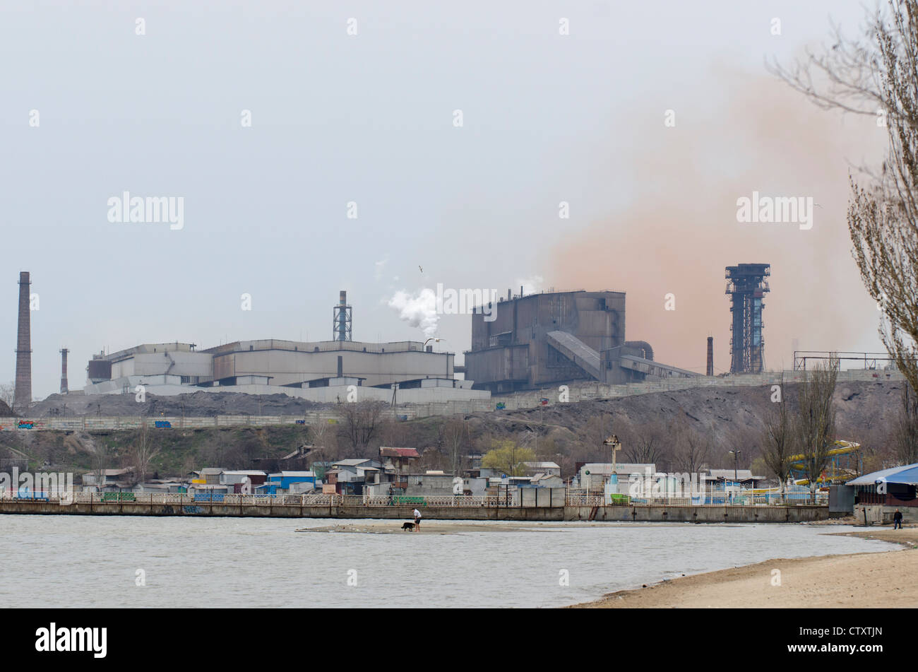 Azovstal steel plant in mariupol hi-res stock photography and images ...