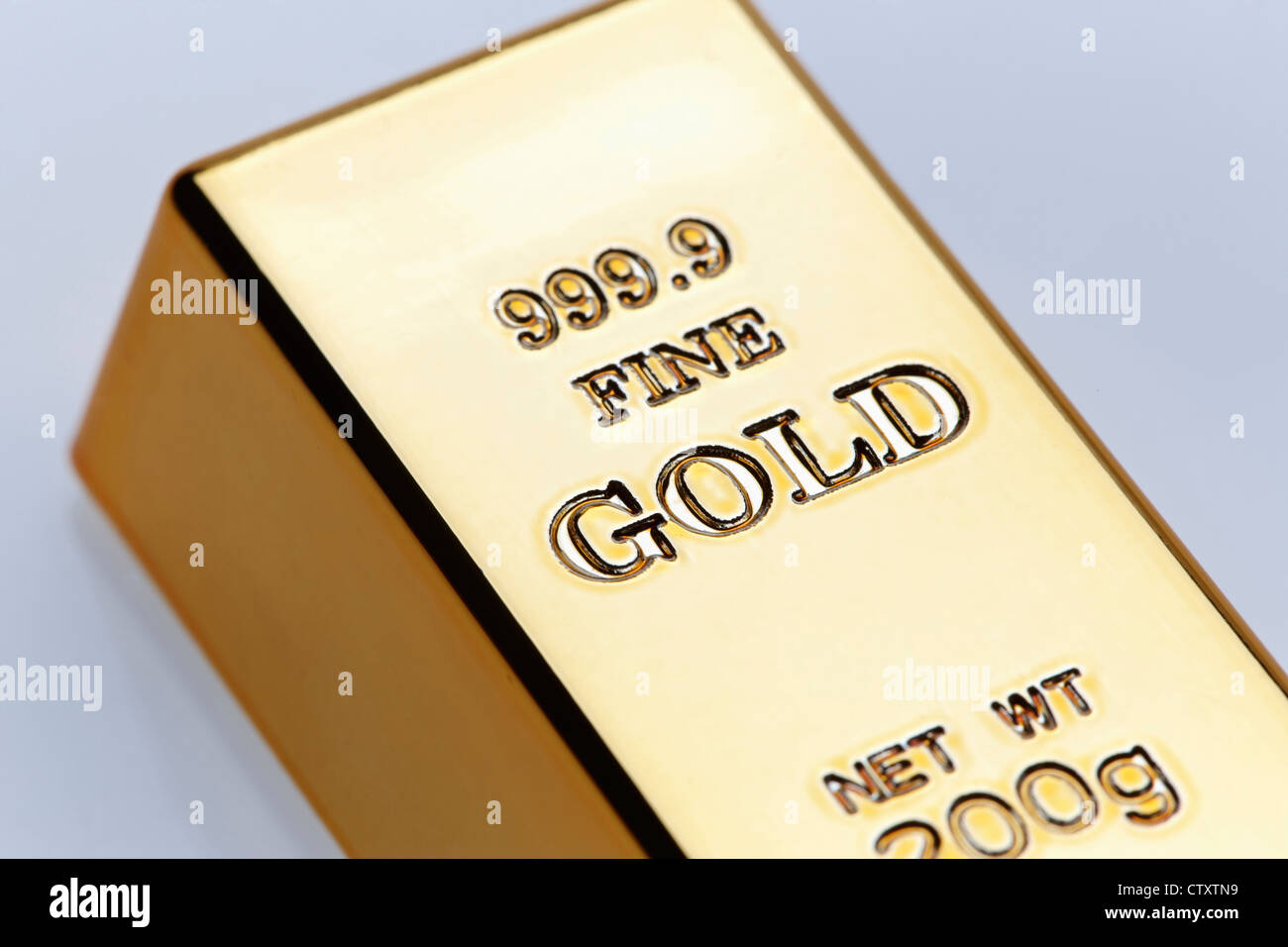Gold bar cut out hi-res stock photography and images - Alamy