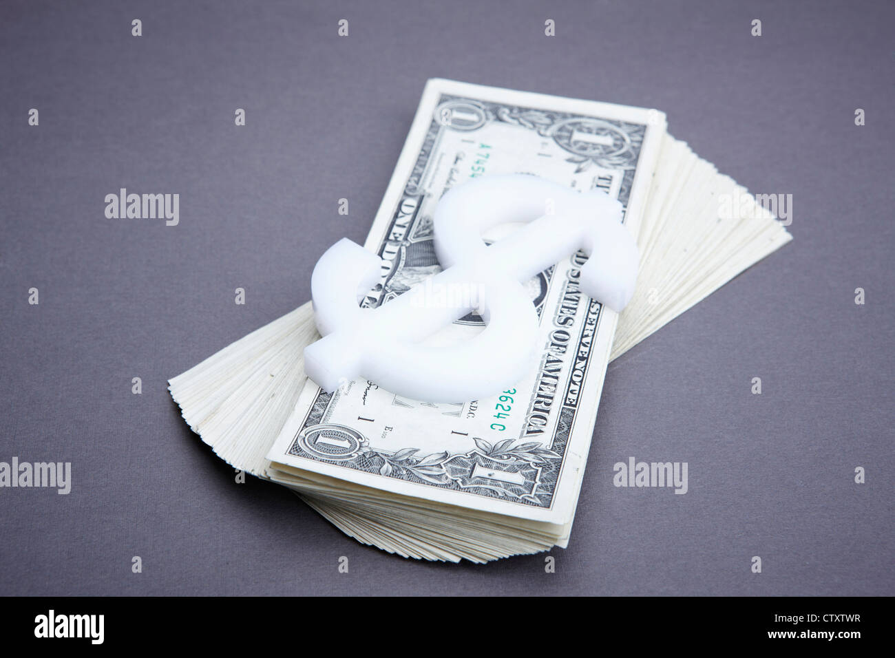 Dollar mark hi-res stock photography and images - Alamy