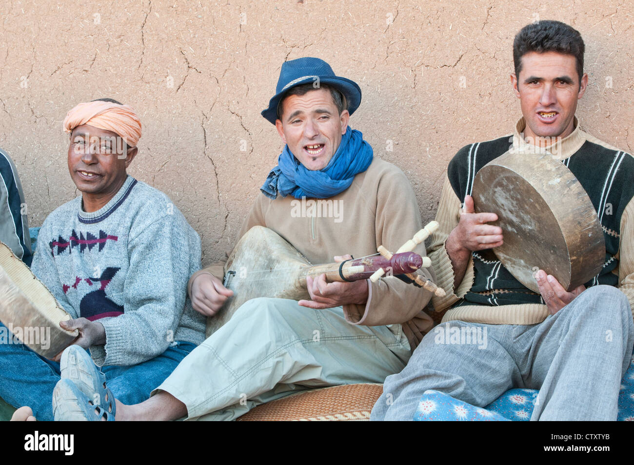 traditional Berber musicians in the Southern Atlas Mountains, Morocco ...