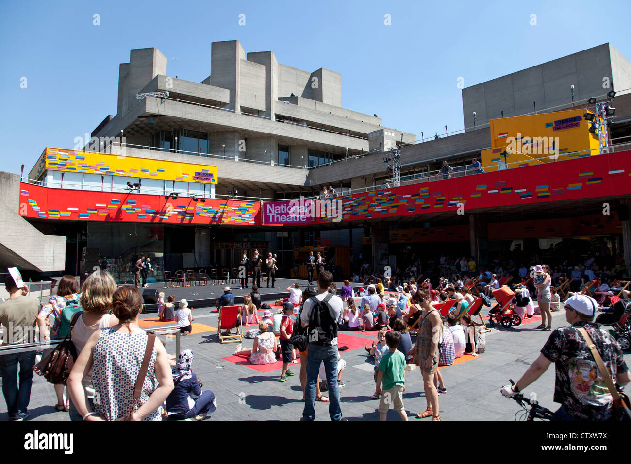 Southbank centre hi-res stock photography and images - Alamy