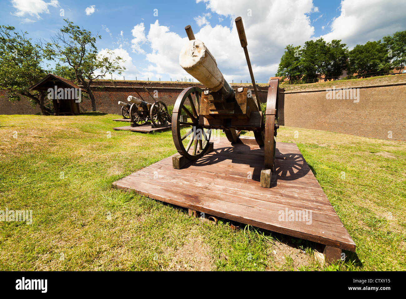 Cannons near a stronghold wall Stock Photo - Alamy