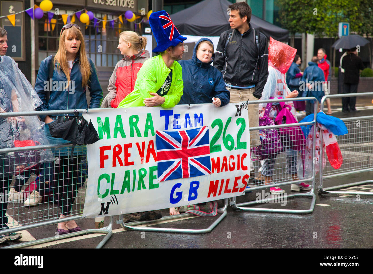 Supporters 2012 london olympics hi-res stock photography and images - Alamy