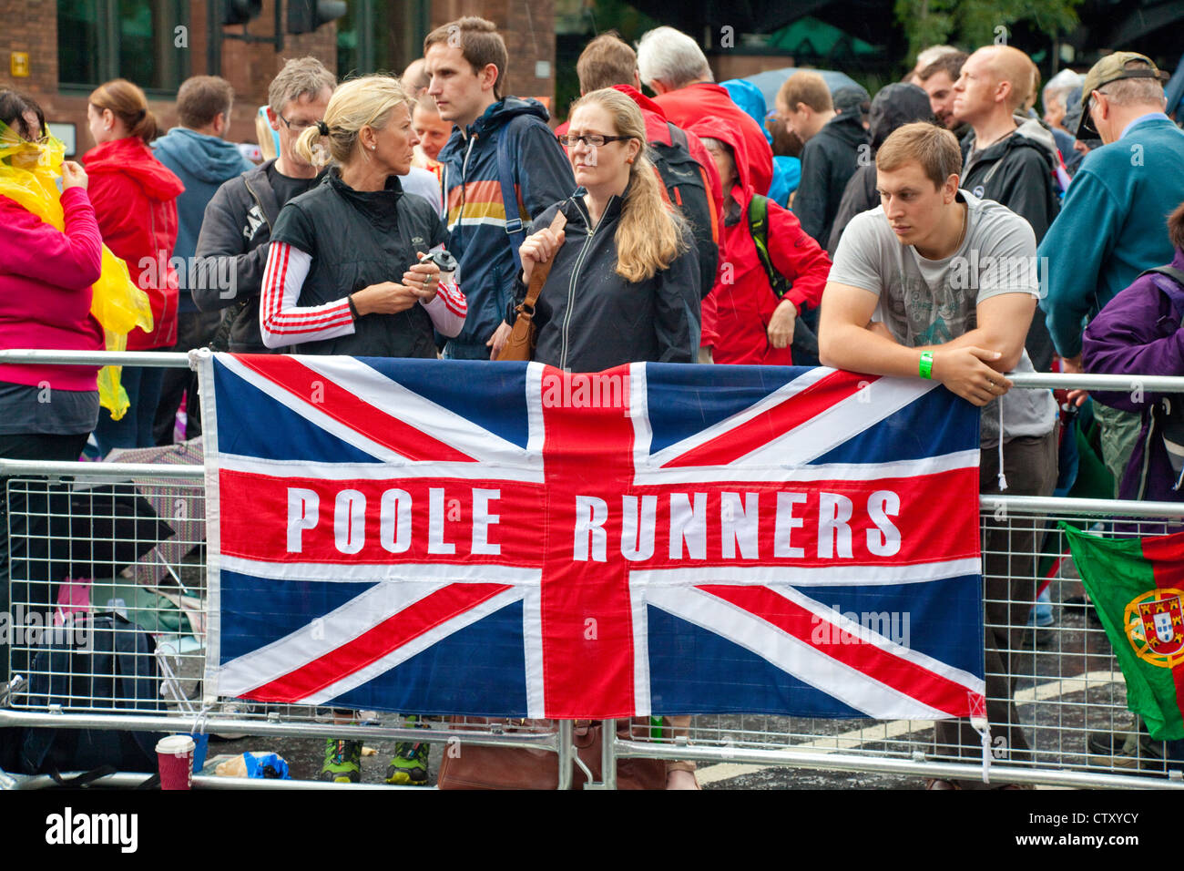 London marathon fans hi-res stock photography and images - Alamy