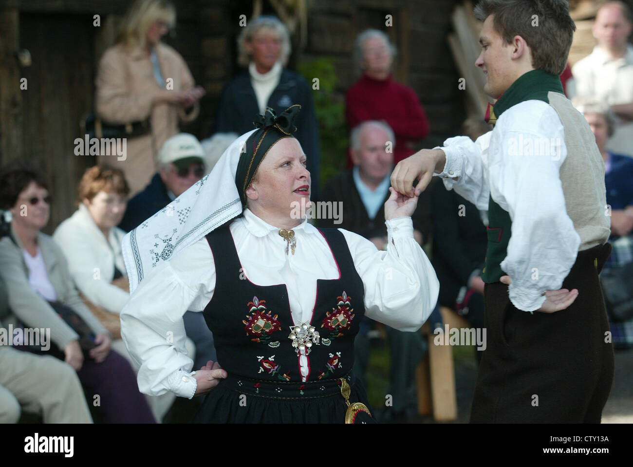 Norwegian folk dancing hi-res stock photography and images - Alamy