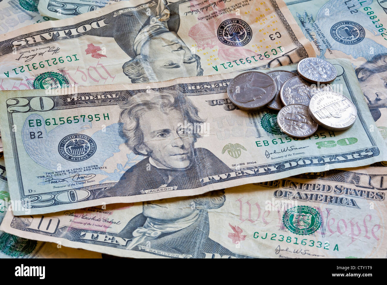 us currency closeup of bills and coins Stock Photo - Alamy