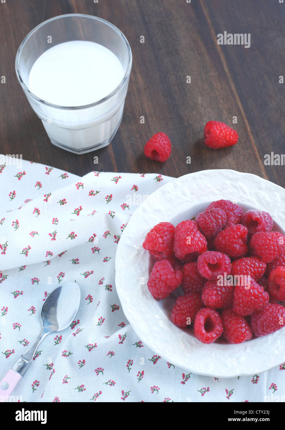 Milk and raspberry Stock Photo - Alamy