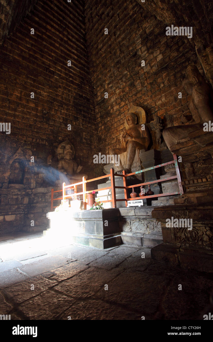 Inside borobudur temple hi-res stock photography and images - Alamy
