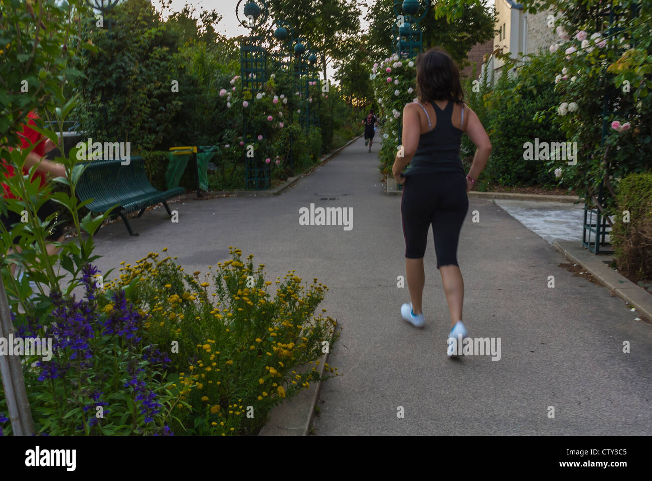 Jogging Paris Park High Resolution Stock Photography and Images - Alamy