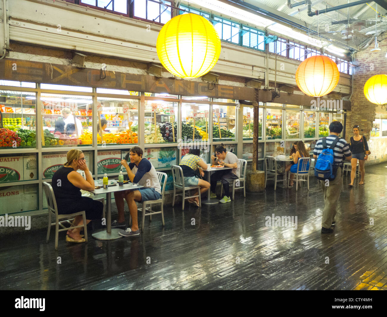 Chelsea market and the highline hi-res stock photography and images - Alamy
