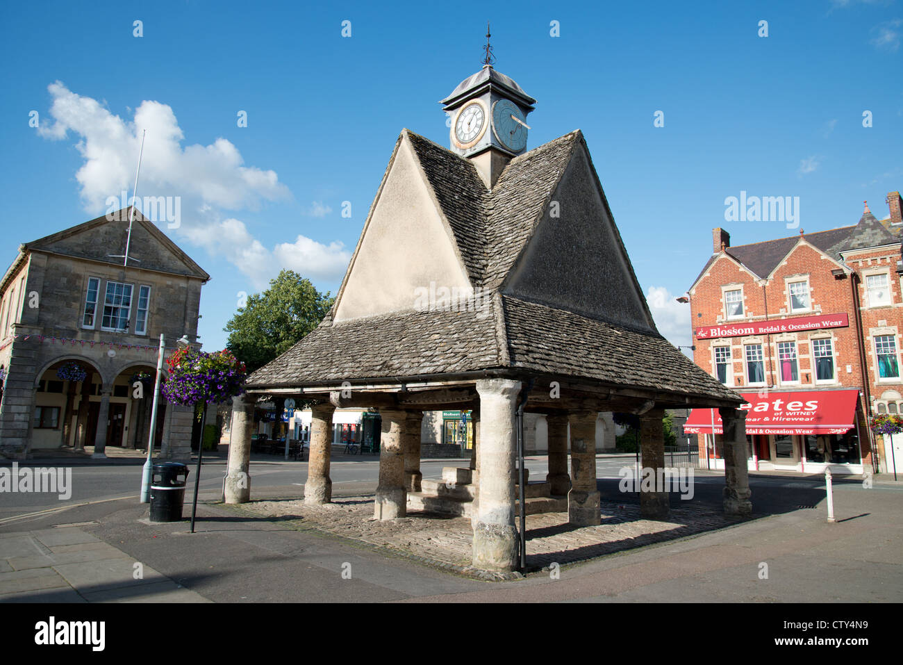 Medieval Buttercross, Market Square, Witney, Oxfordshire, England ...