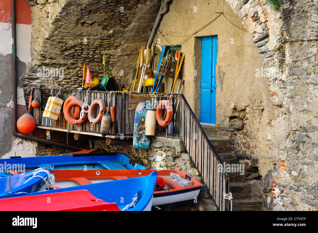 Ocean boats in italy hi-res stock photography and images - Alamy