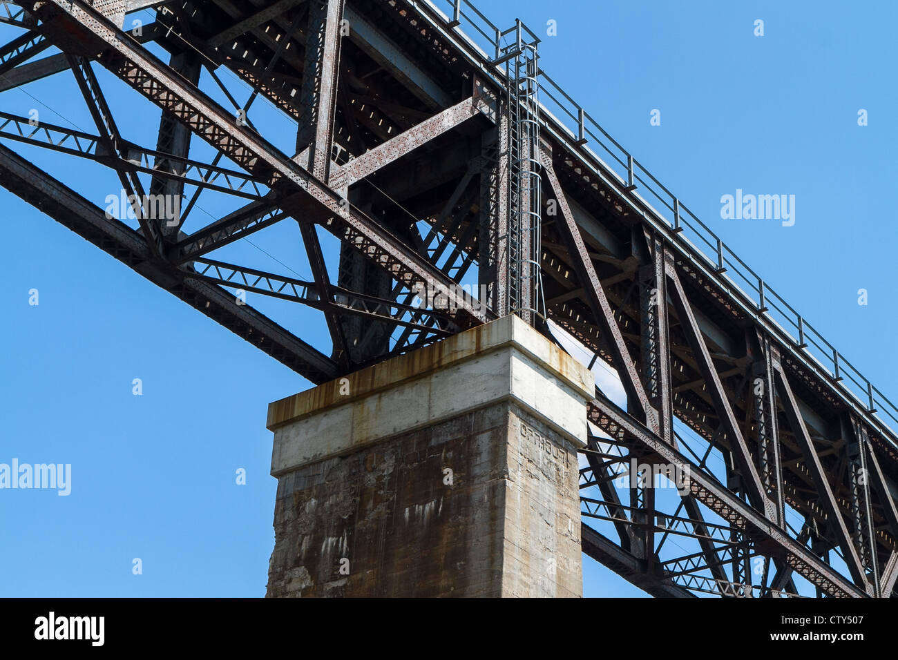 Old rusty concrete steel bridge hi-res stock photography and images - Alamy