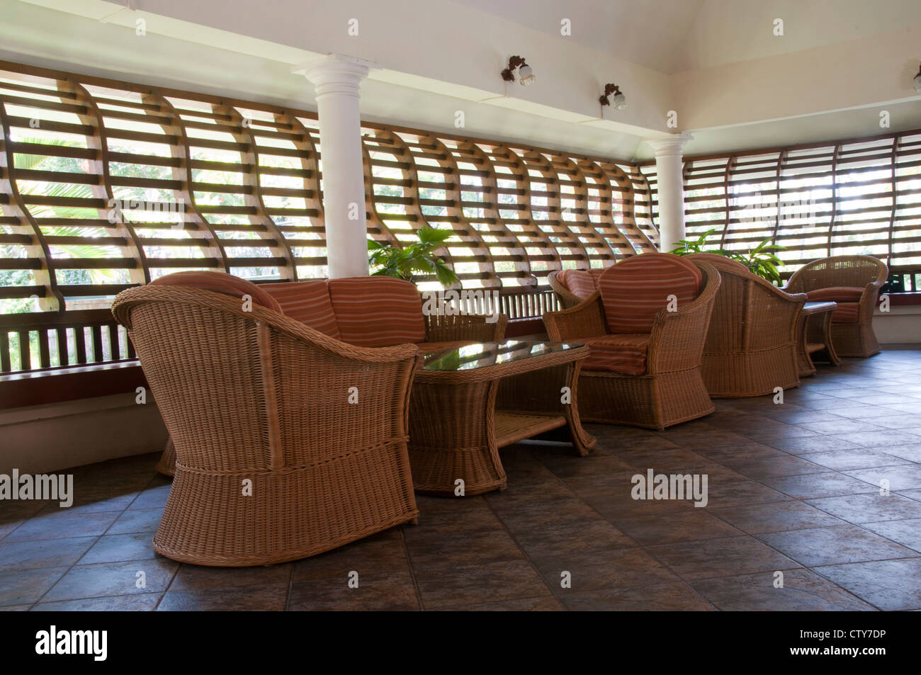 Traditional Lobby Design