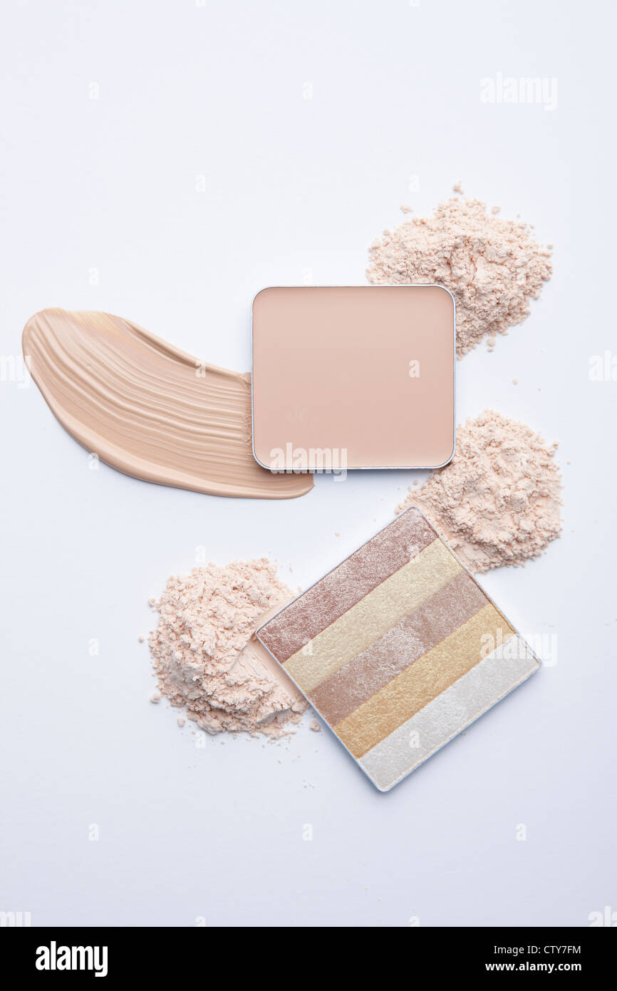 Cosmetic foundation hi-res stock photography and images - Alamy