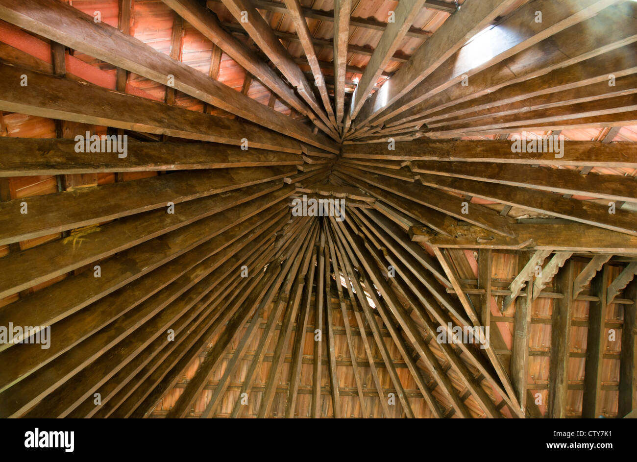 Traditional kerala roof hi-res stock photography and images - Alamy