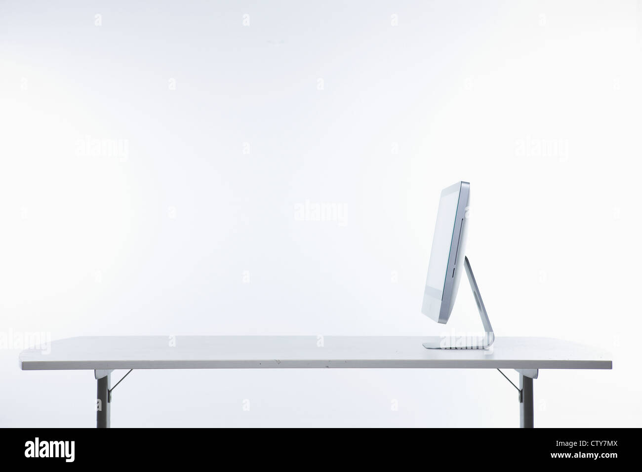 Computer on a desk cut out hi-res stock photography and images - Alamy