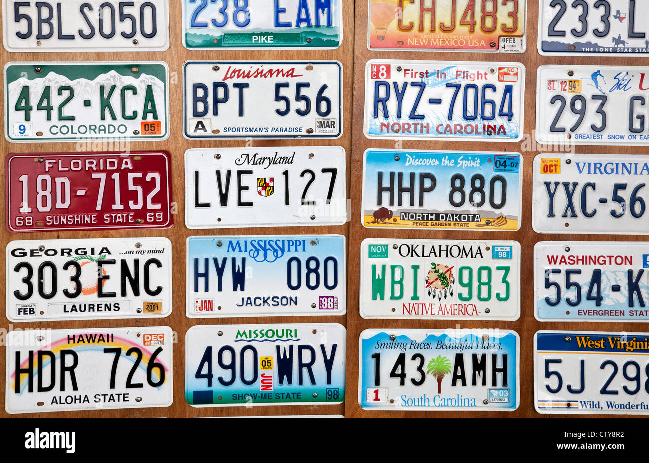 Collection of colorful USA car number plates Stock Photo - Alamy