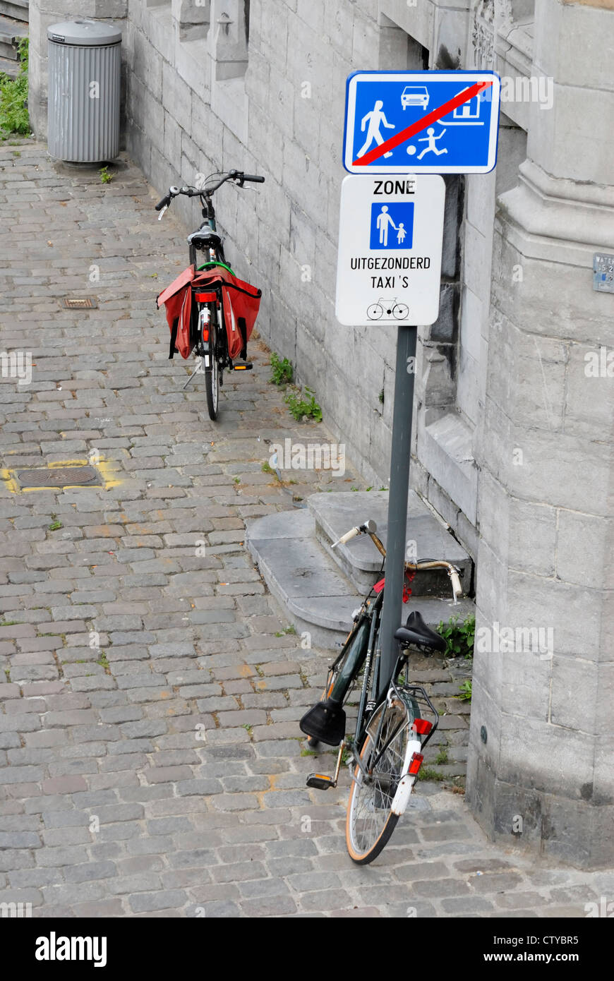Do not enter except bikes hi-res stock photography and images - Alamy