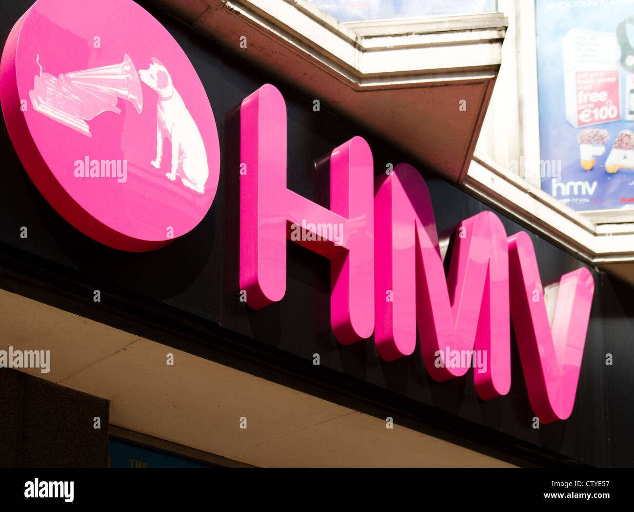 Hmv shop hi-res stock photography and images - Alamy