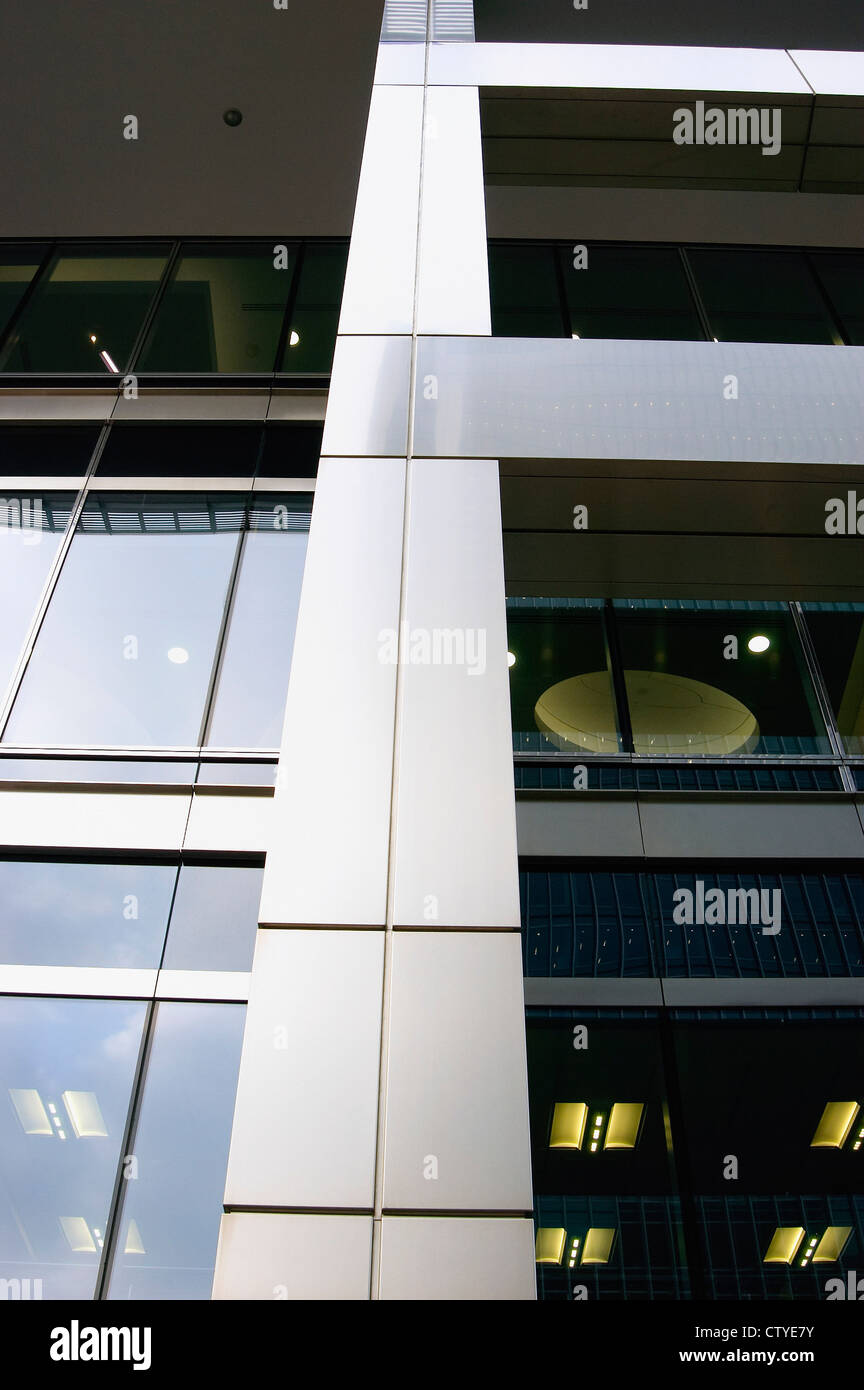 Aluminium cladding detail hi-res stock photography and images - Alamy