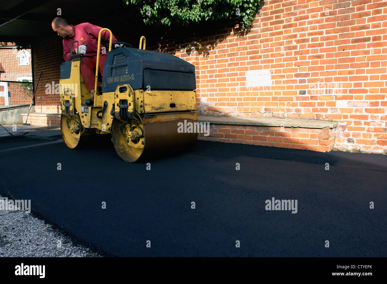 Compacting roller hi-res stock photography and images - Alamy