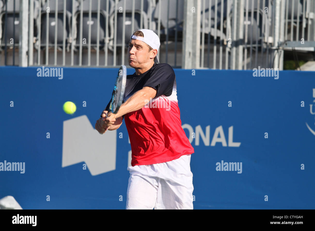 tennis ball backhand return Stock Photo - Alamy