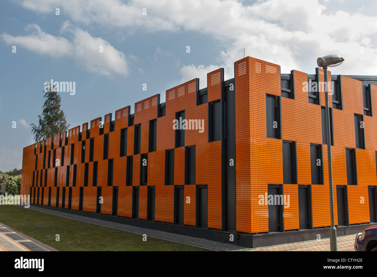 Warehouse exterior hi-res stock photography and images - Alamy