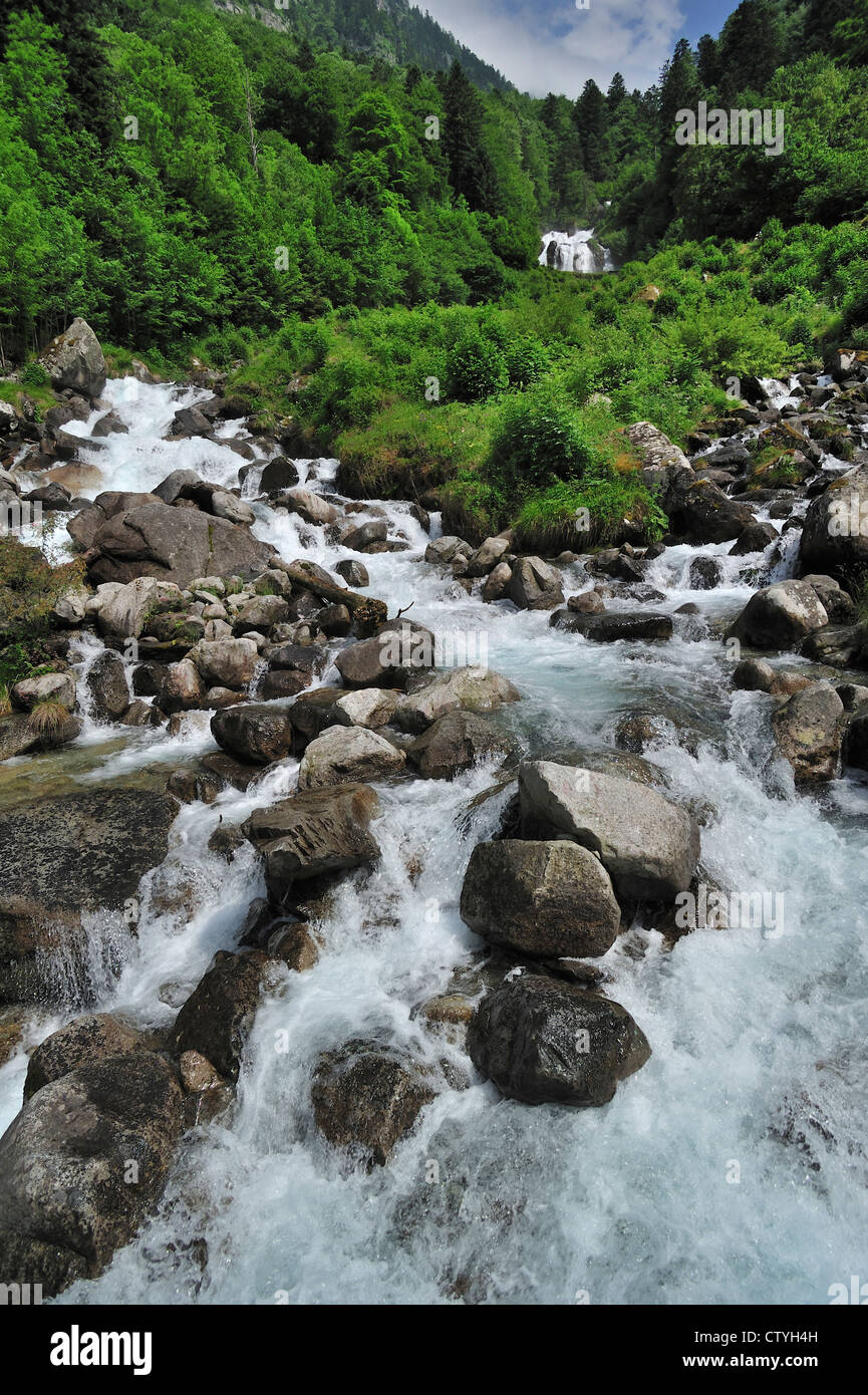 Lutour cascade hi-res stock photography and images - Alamy