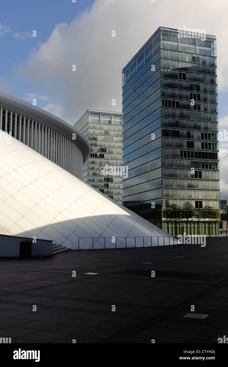 Philharmonie at der Place d'Europe, Architect Christian de Portzamparc ...