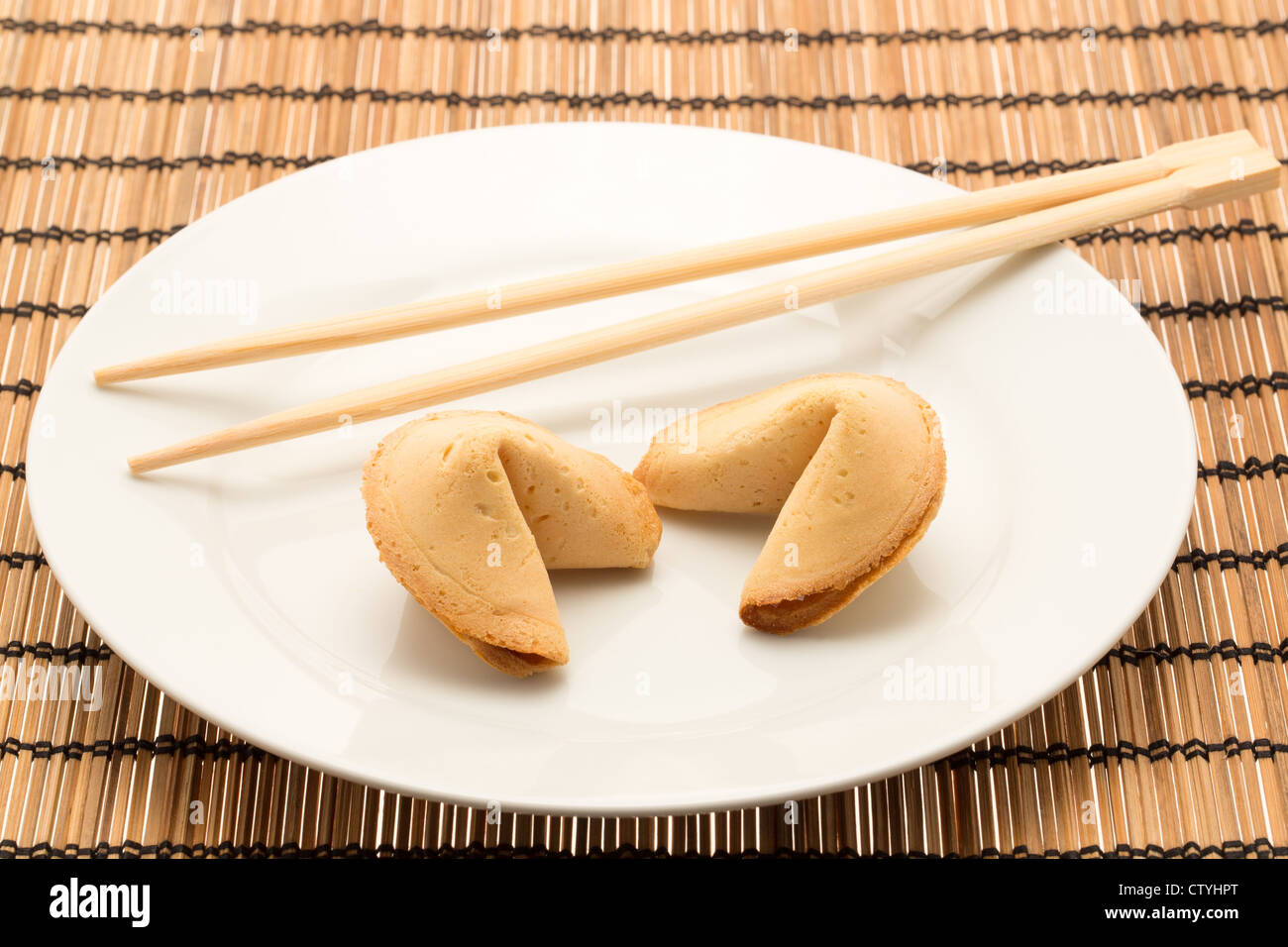 Fortune cookie hi-res stock photography and images - Alamy