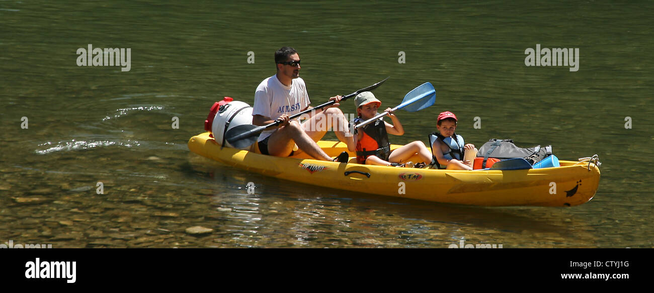 Canoeing family france gorge hi-res stock photography and images - Alamy