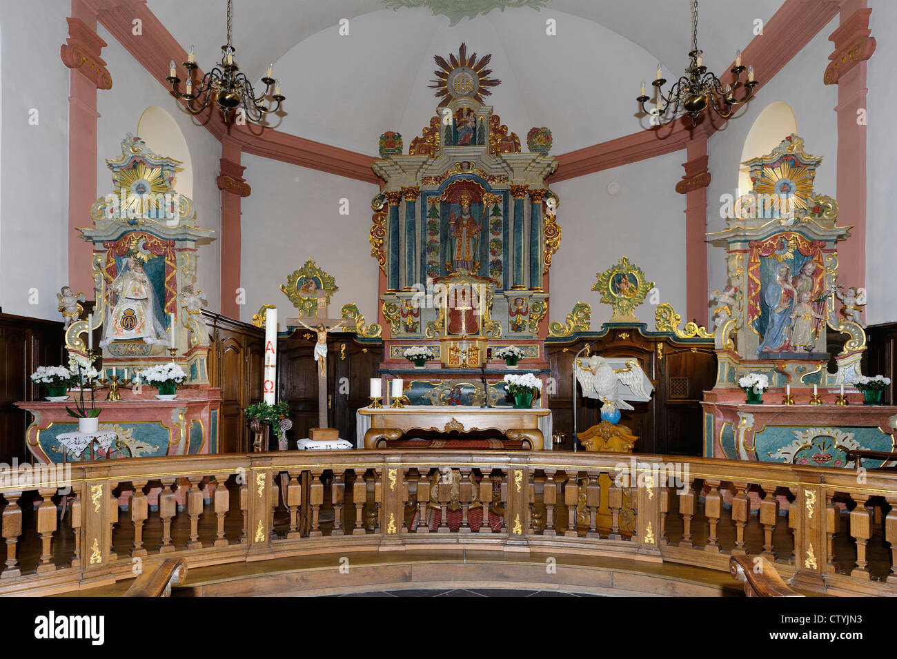 Baroque altar hi-res stock photography and images - Alamy