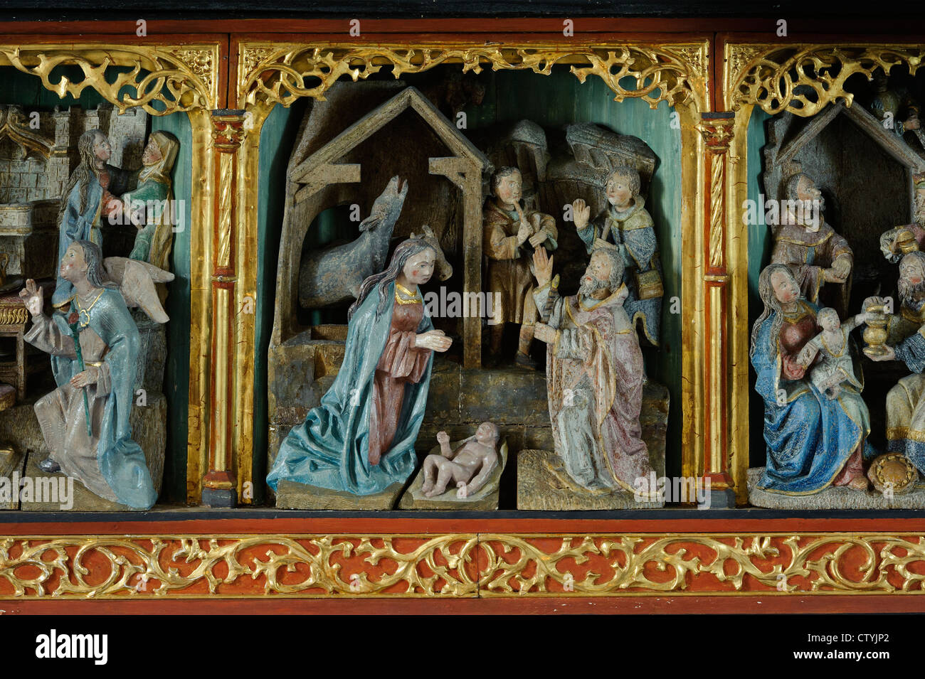 Altar carving arts church hi-res stock photography and images - Alamy