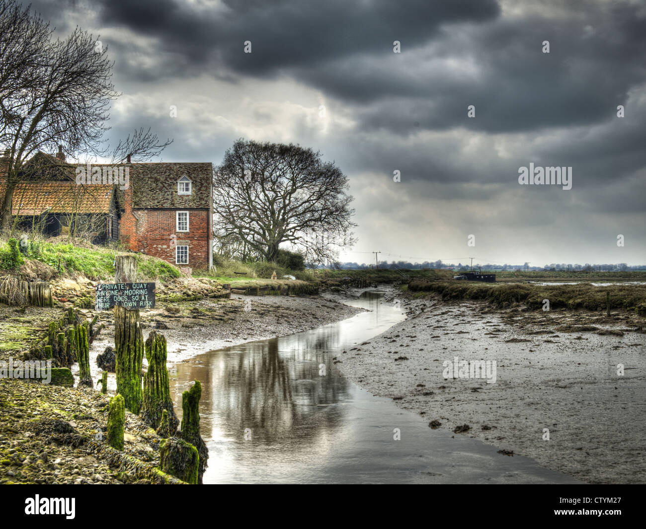 Landermere quay hi-res stock photography and images - Alamy